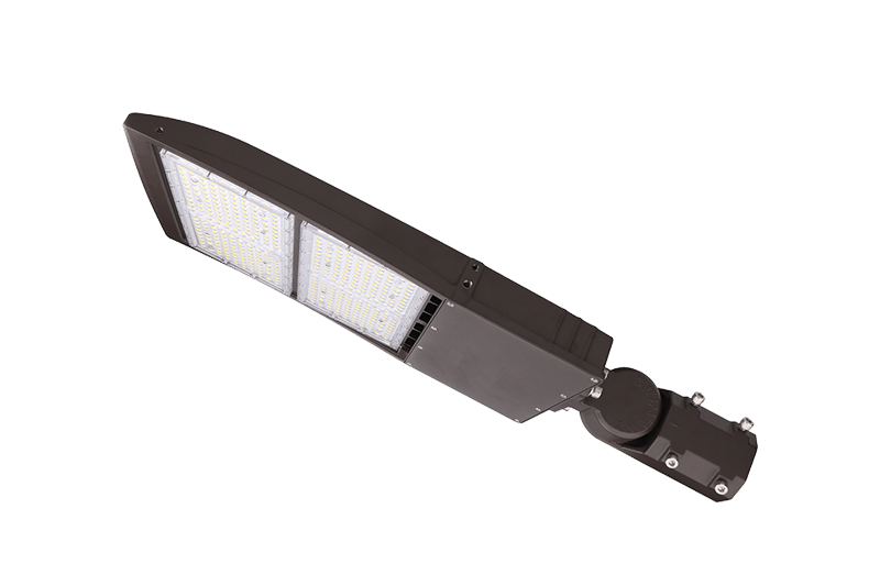 iGLO LED HV Titan Shoebox Series G14 - 240W